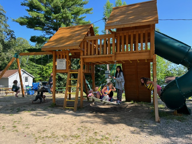 Muskoka Cottage Resort & Family Vacations | Forest Rock Cottage Resort