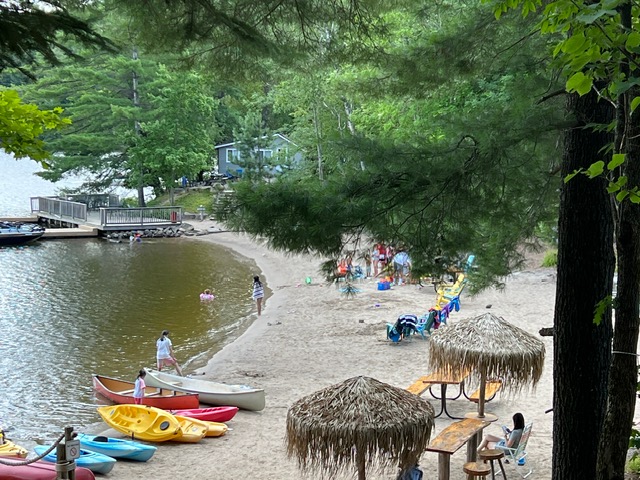 Muskoka Cottage Resort & Family Vacations | Forest Rock Cottage Resort