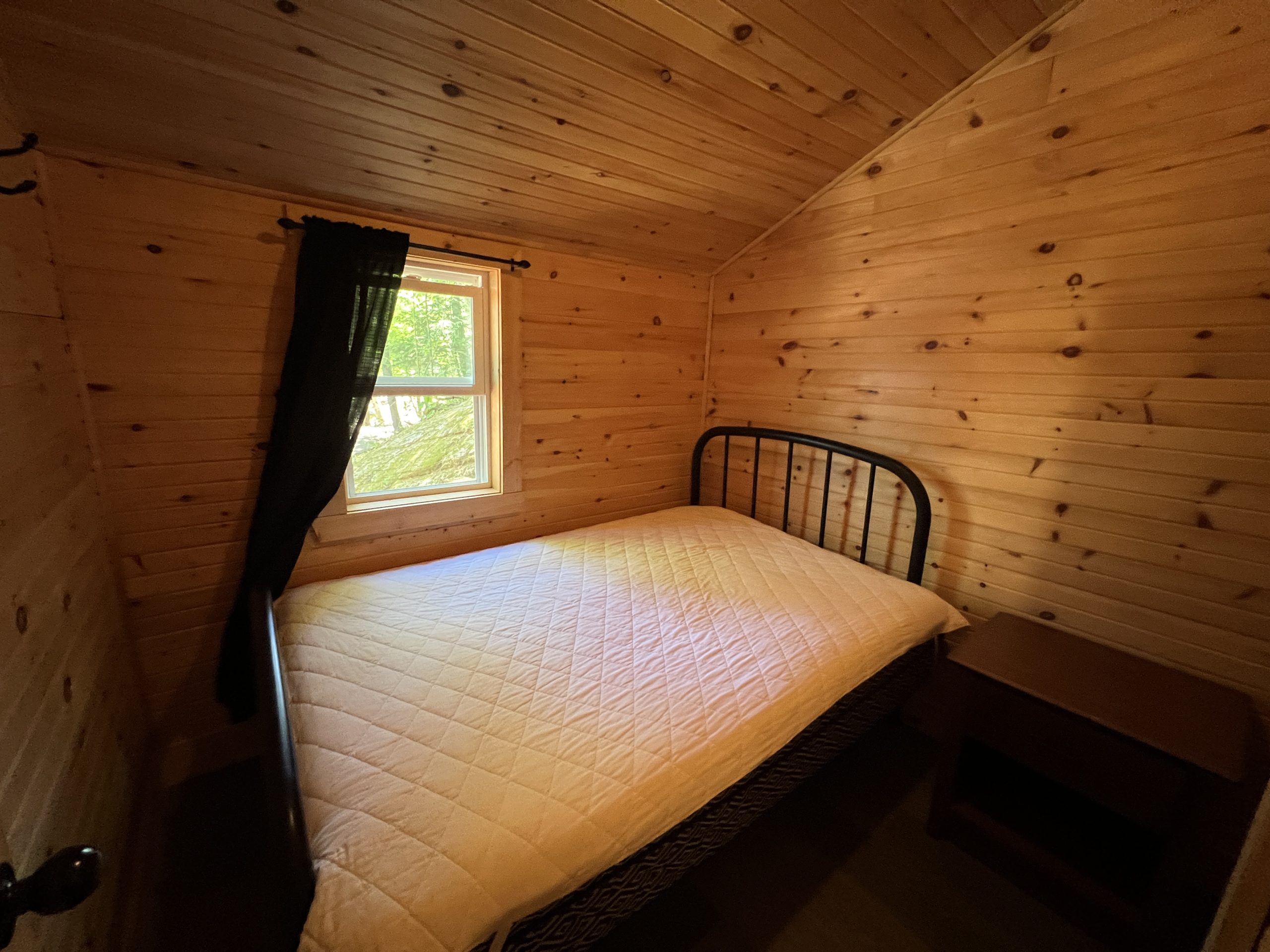 Rockhaven - 3 Bedroom - Forest Rock Resort